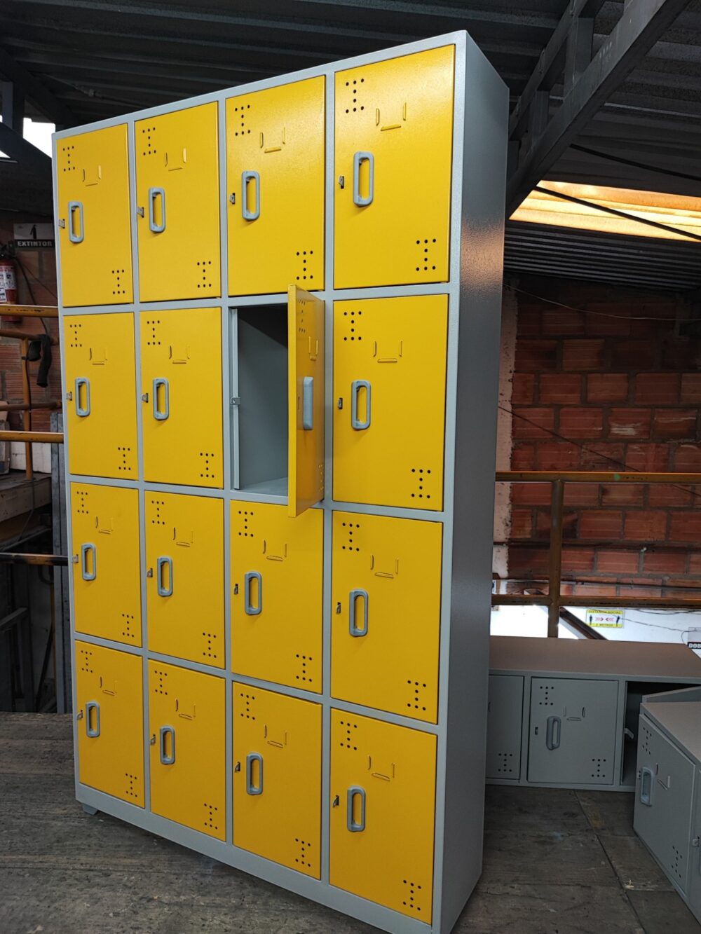 Locker 16 Casillas - El Industrial Mobiliario
