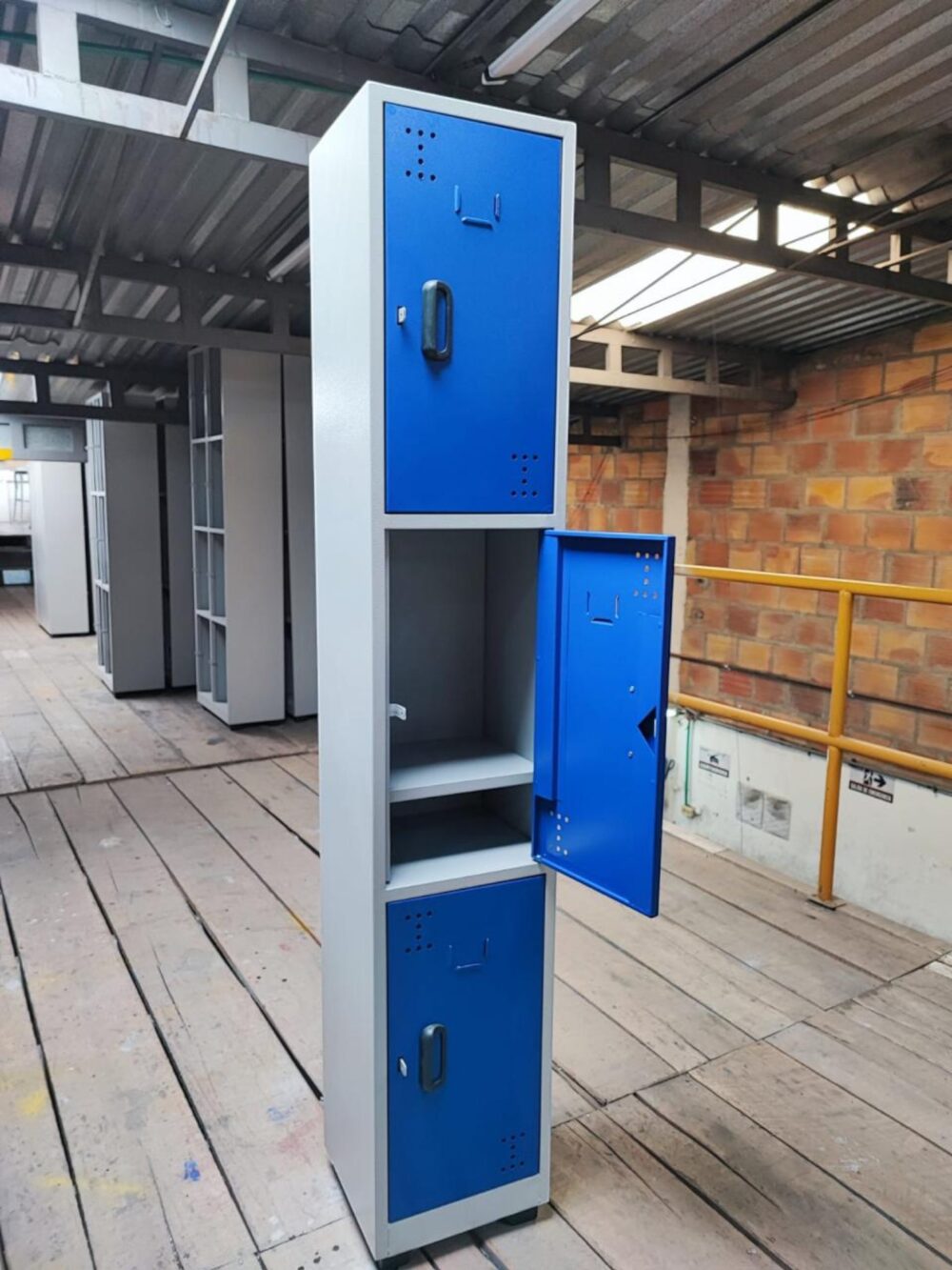 Locker 3 Casillas - El Industrial Mobiliario